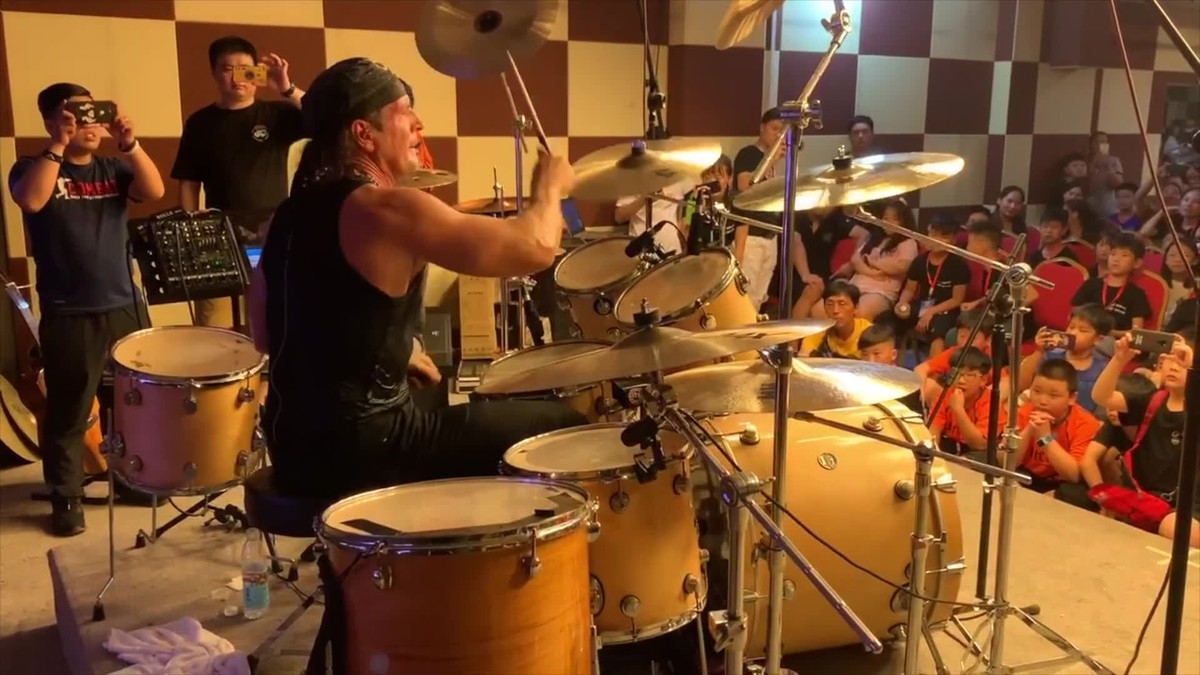 Zhengzhou3 - Bobby Rock