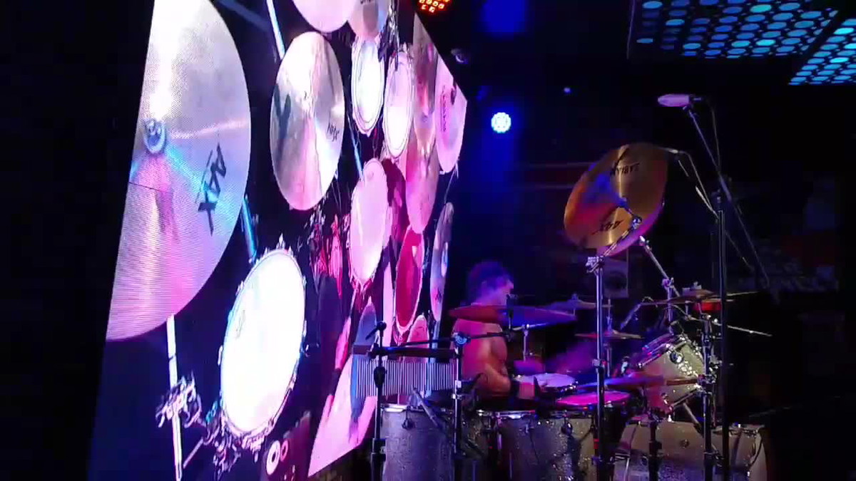 Drum Screen Solo! - Bobby Rock