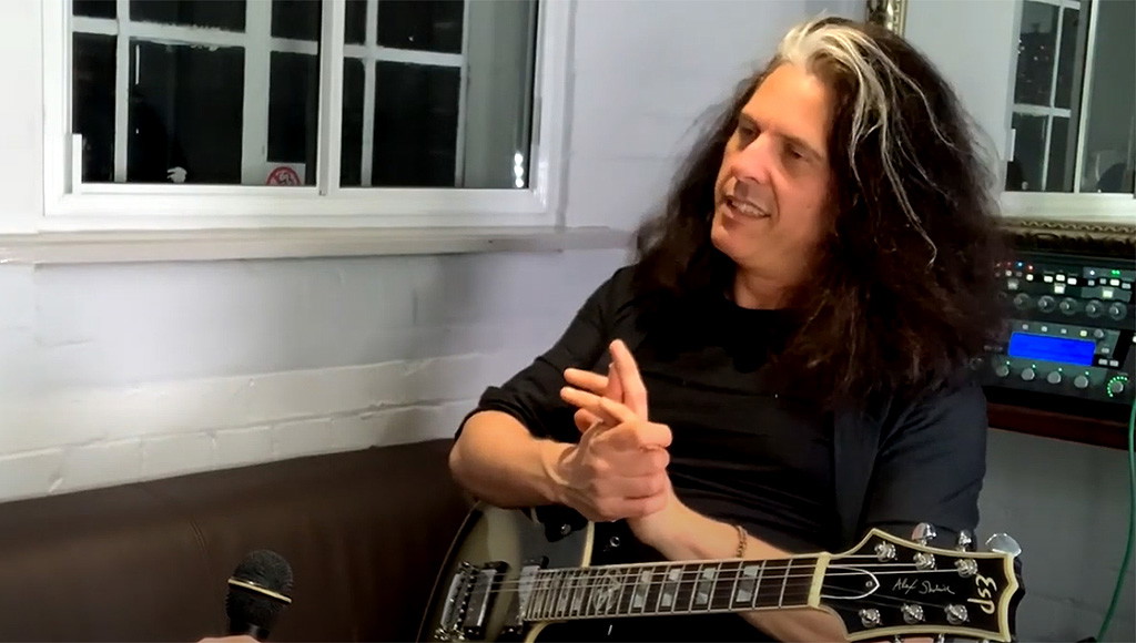 Guitar Training with Jamie Hunt & Pat Heath: "Out" Notes with Alex ...