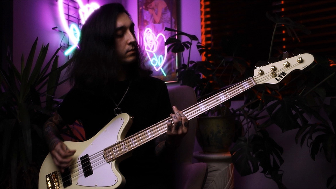 Nick Ruffilo (Bad Omens): "Never Know" Playthrough with the LTD GB-4 ...