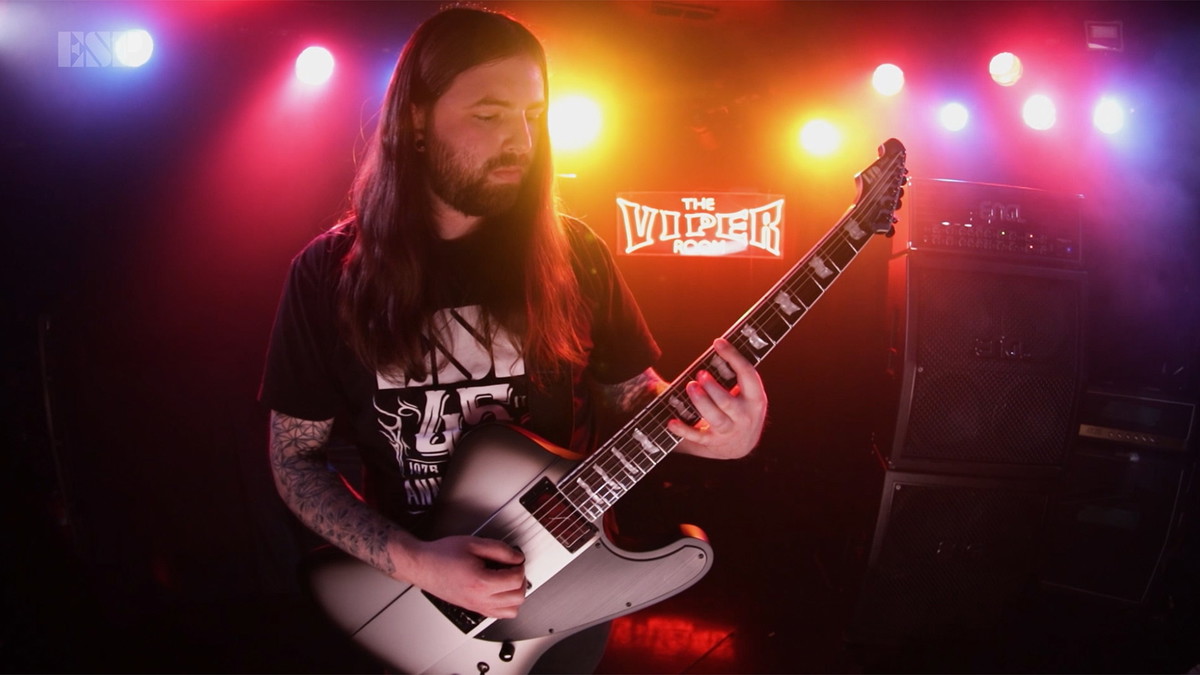 LTD Deluxe Phoenix-1000 EverTune Demo by Cameron Stucky - The ESP ...