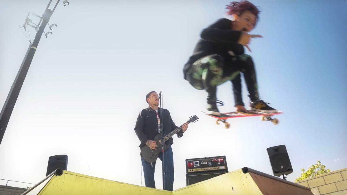 Lars Frederiksen (Rancid) on the LTD Volsung at OC Ramps - The ESP ...