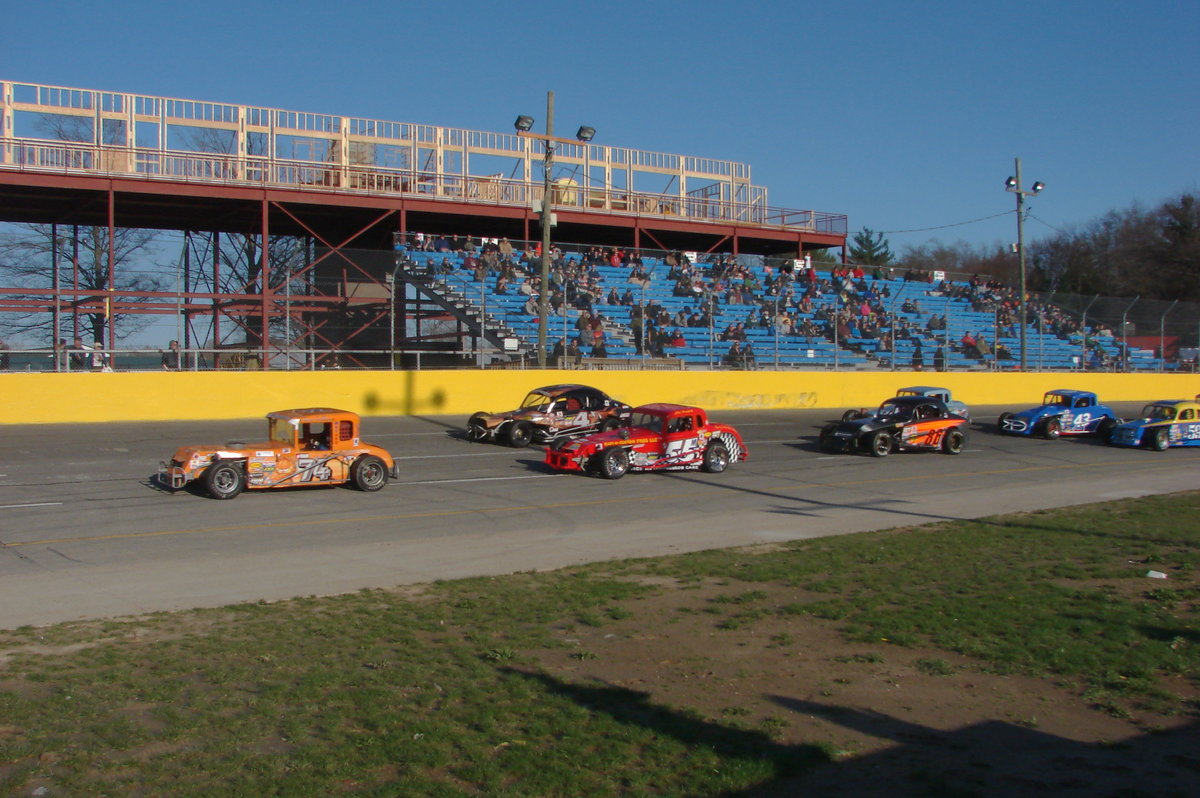 FLAT ROCK SPEEDWAY SCHEDULE OF EVENTS - Flat Rock Speedway