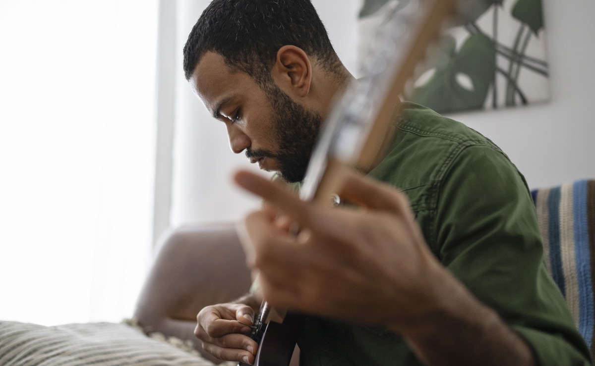 Why Your Strings Matter: How They Shape Tone, Feel, and Performance ...