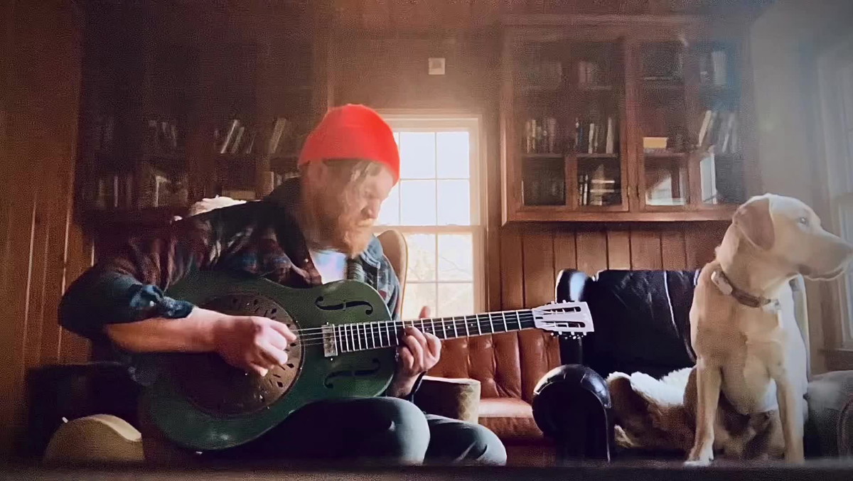 Evan Watson - Go Tell it on the Mountain - Mule Resophonic Guitars