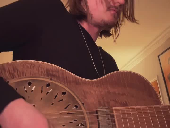 Chris Turpin on his 12 string - Mule Resophonic Guitars